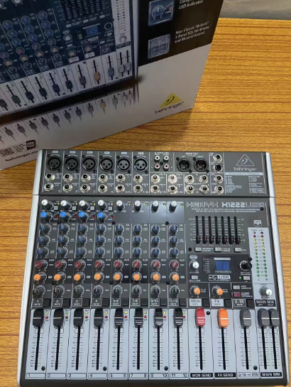 Микшерный пульт Behringer X1222-USB