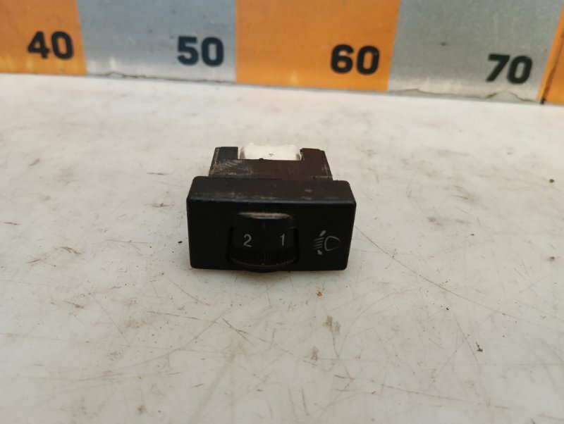 Б/У Лифан Бриз Кнопка корректора фар Lifan Breez 2010 520 311627 LIFAN арт. LAX3710230