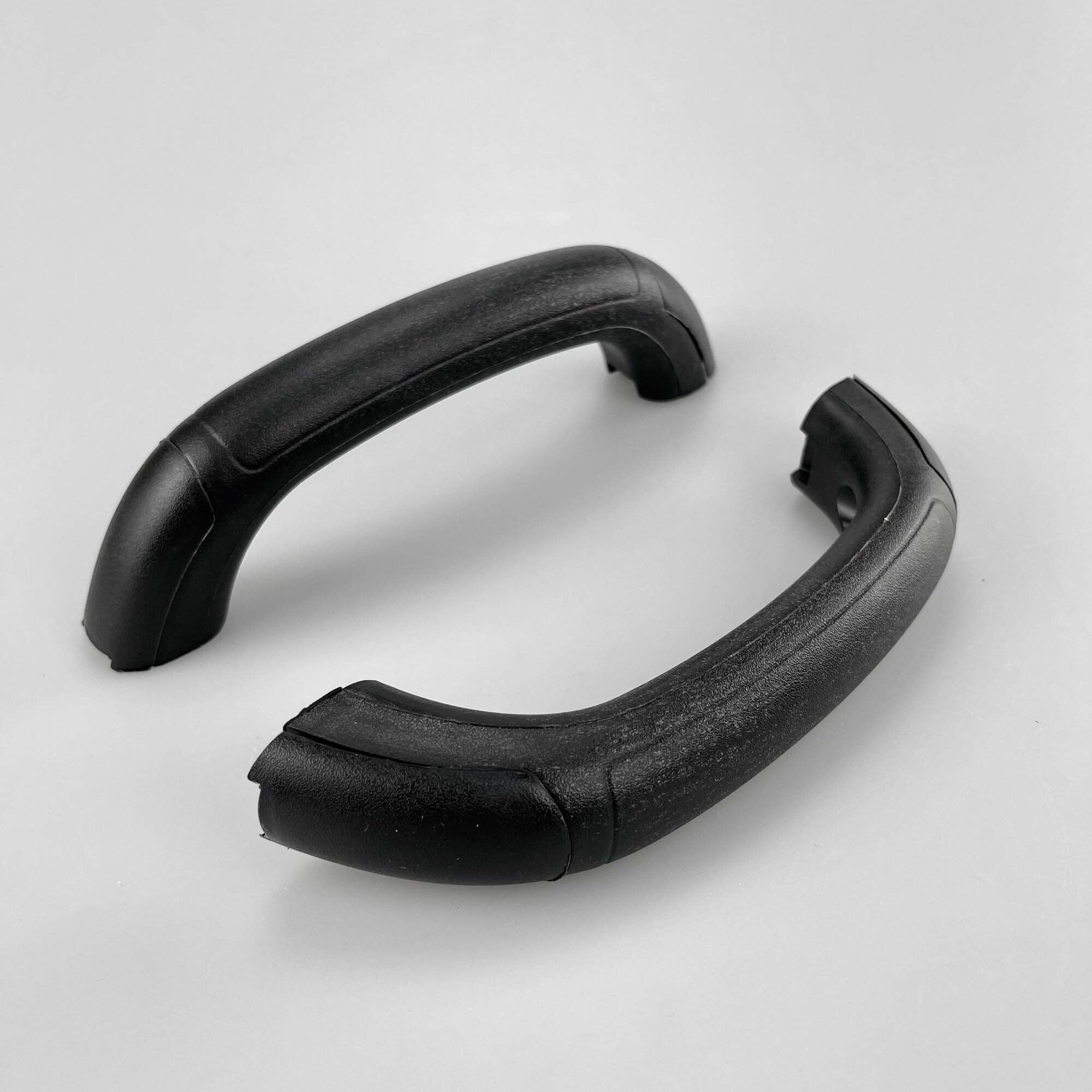 Поручень (ручка) на дверь, будку универсальная ГАЗель к-т 2 шт.