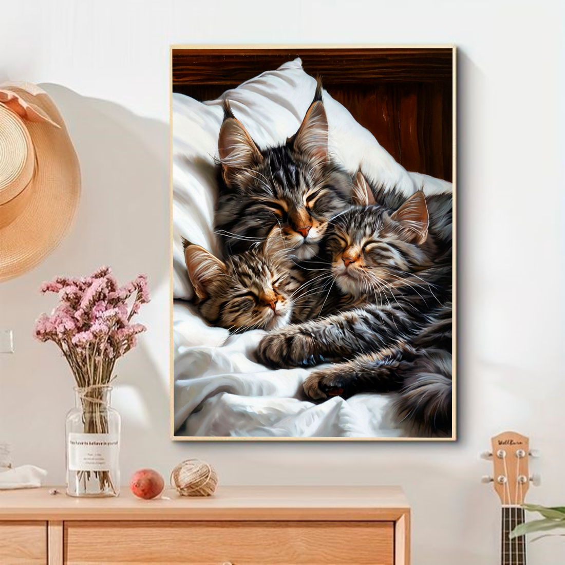 Картина на стену для интерьера "Семейство Мейн-кунов" 40х50 см, холст на подрамнике, InterToys