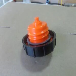 Крышка бензобака ГАЗ-3110,3302,3309 Евро-2, (оранжевая)