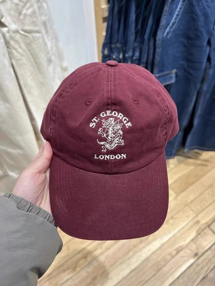 Бейсболка для женщин