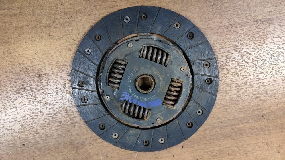 Диск сцепления VW Golf 5 VAG 03C141031E 03C141031E