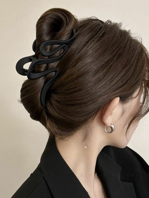 Краб для волос FreshStyle Змея черная 13 см