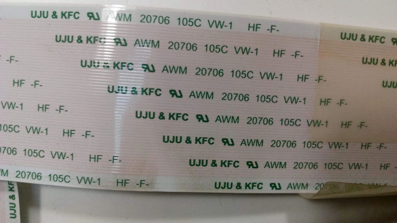 LVDS UJU&KFC AWM 20706 105C VW-1 HF -F- UJ101229C1A01 BN96-13171N + Комплект межплатных шлейфов и кабелей для Le32C550J1W Lcd Телевизор Samsung Шлейф арт. 7589