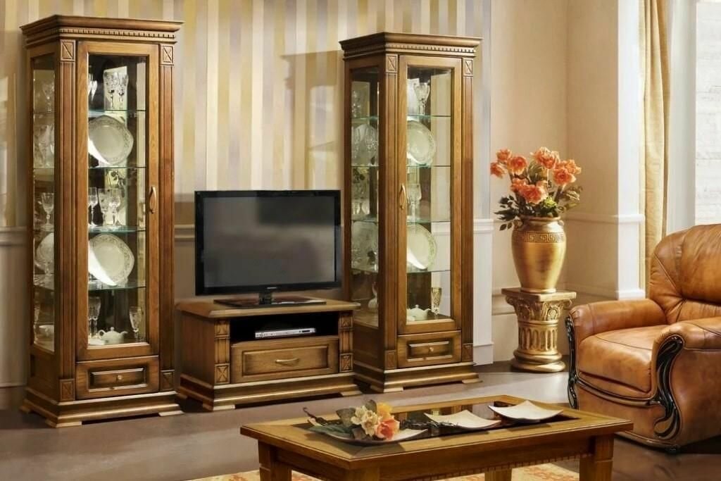 Гостиная Верди №300 из Массива сосны, классический орех 2