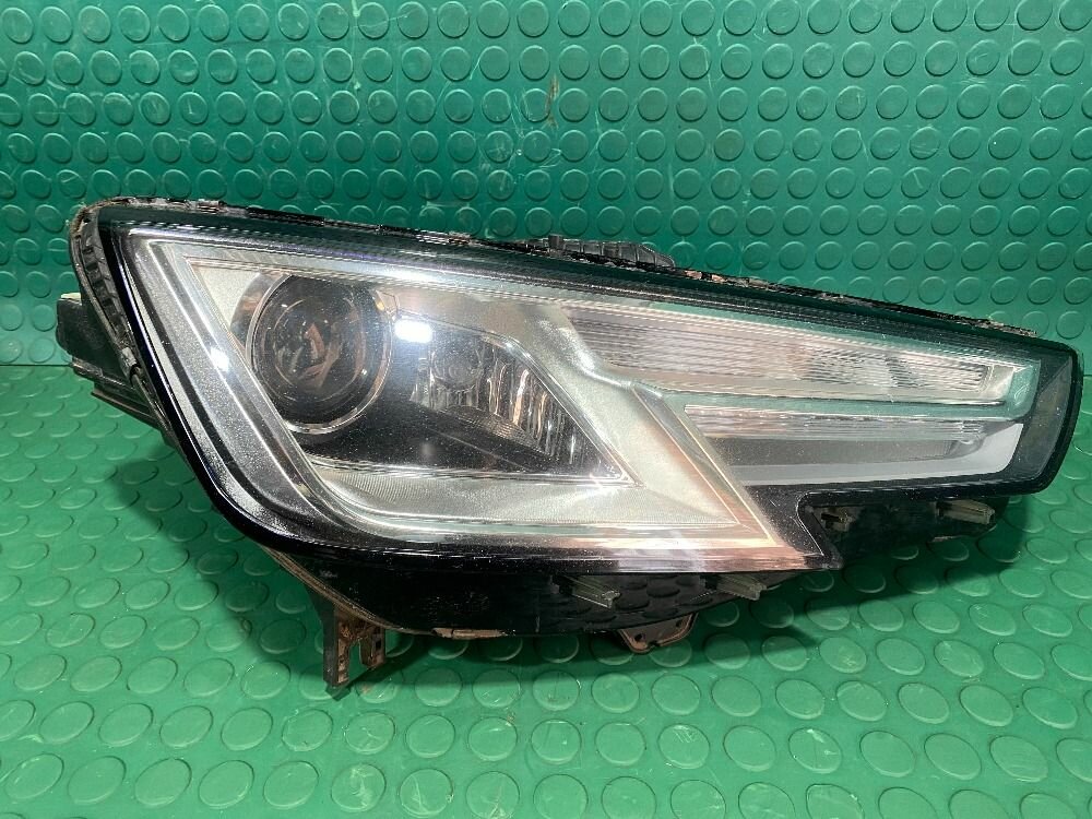 Фара правая Audi A4 B9 (2015—2020) 8W0941044