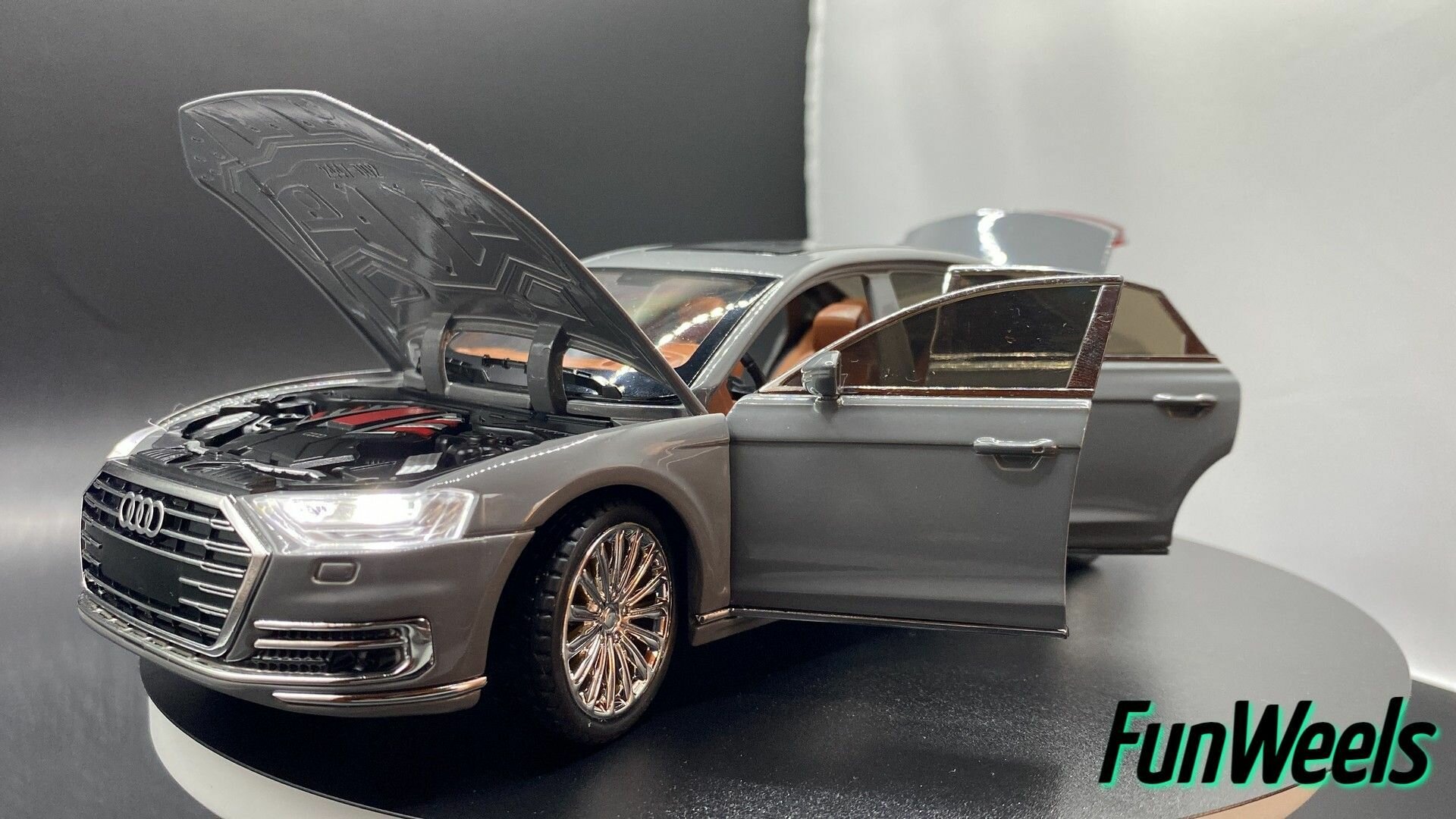 Детская игрушка металлическая Модель Ауди А8 ( Audi A8) / Масштаб 1:24