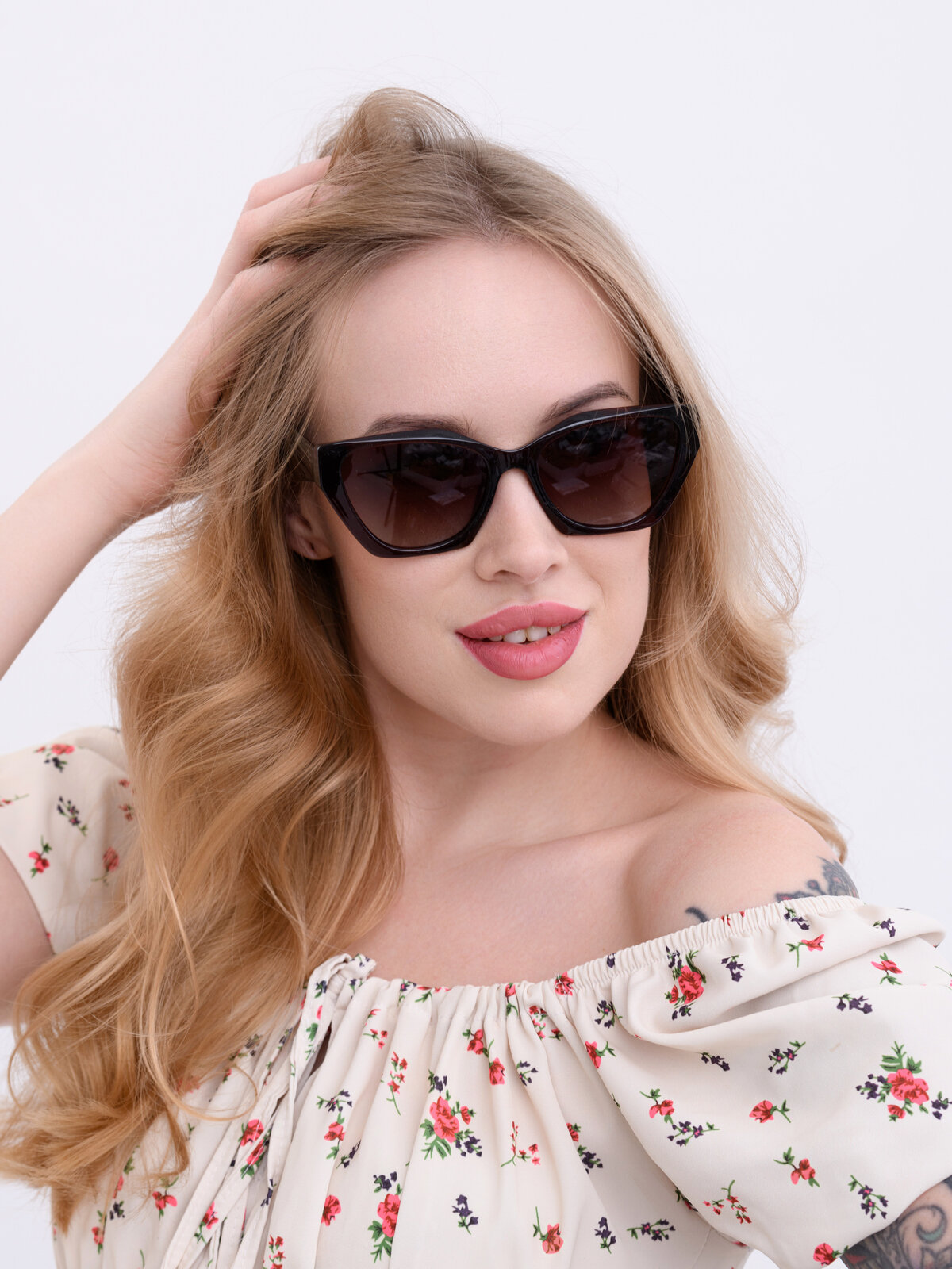 Солнцезащитные очки ANNA SMITH