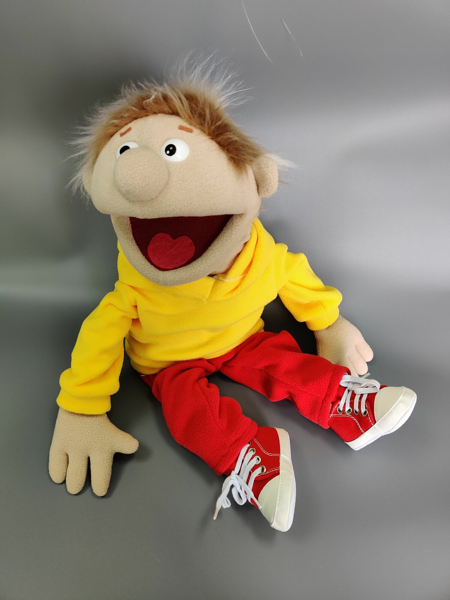 Театральная кукла маппет мальчик Ромка; перчаточная кукла с открывающимся ртом с ножками