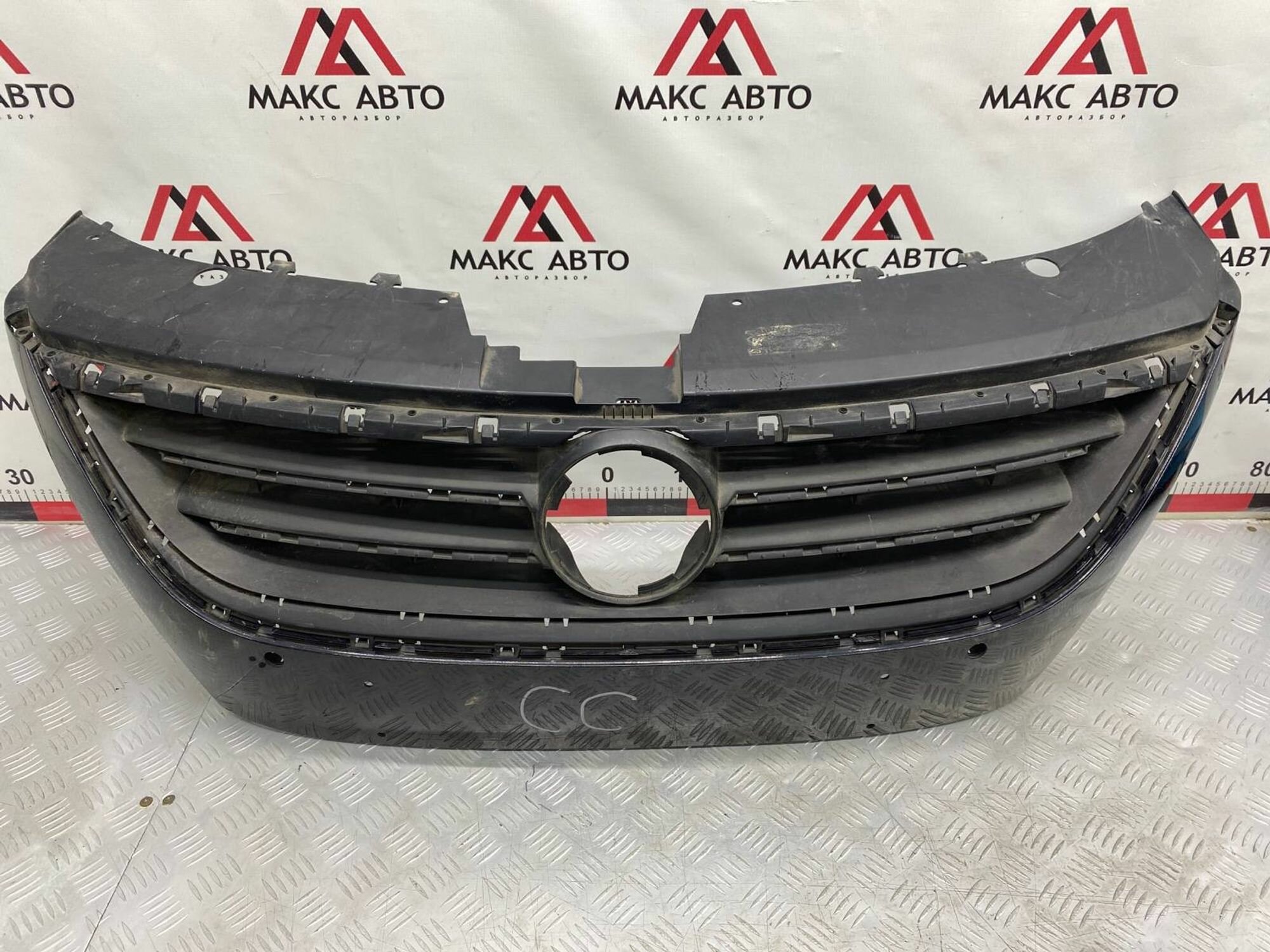 Решетка радиатора Volkswagen Passat CC BLV 2008