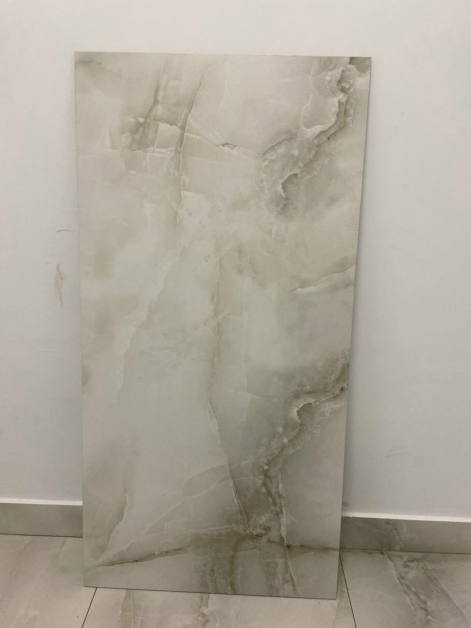 Керамический гранит Aquarius Onyx Grey Carving, 600х1200 мм, производство Индия, 1 шт - 1 плитка