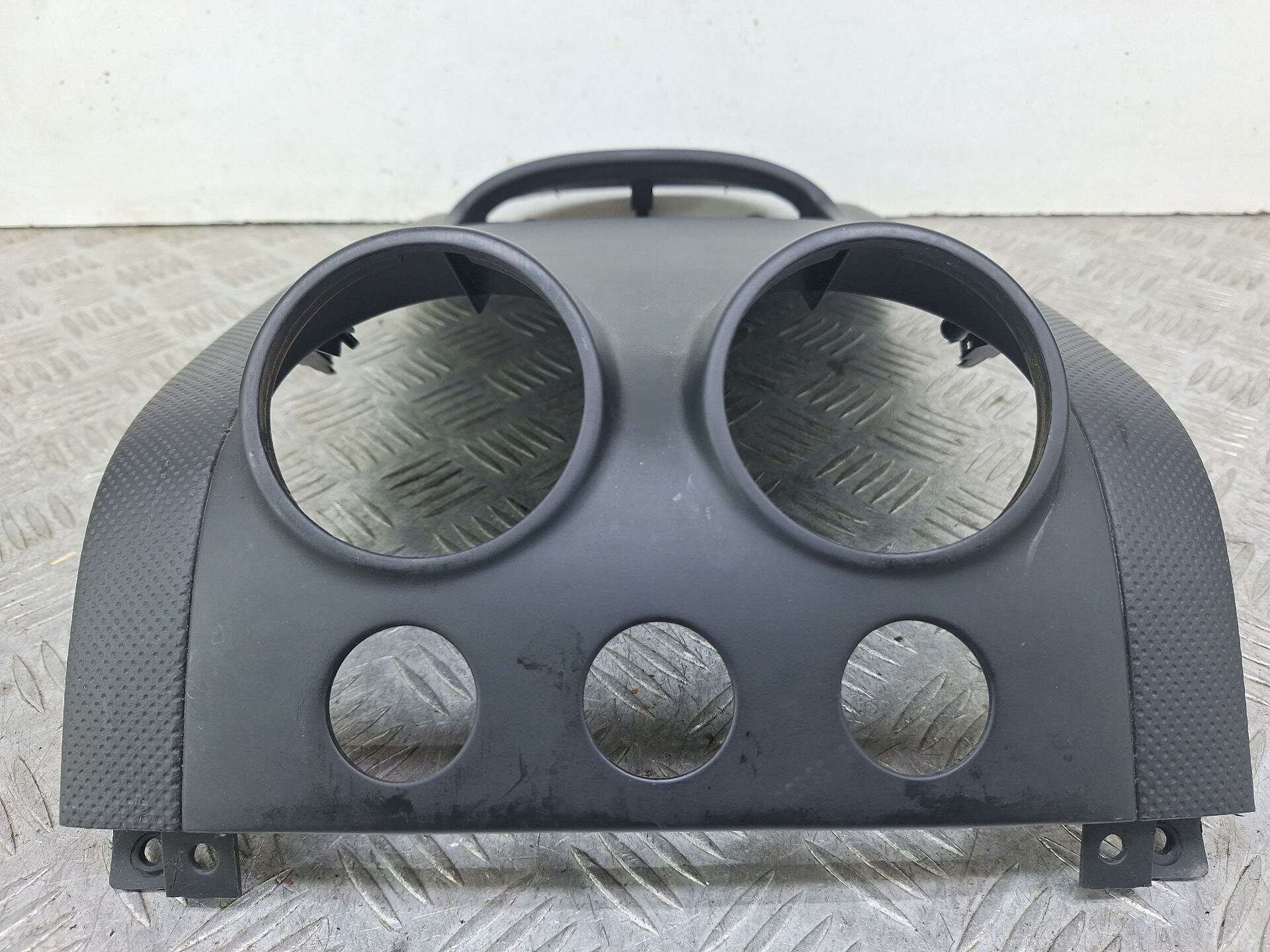 Декоративная накладка торпедо Chevrolet Aveo T200 (2003 - 2008) 96537685