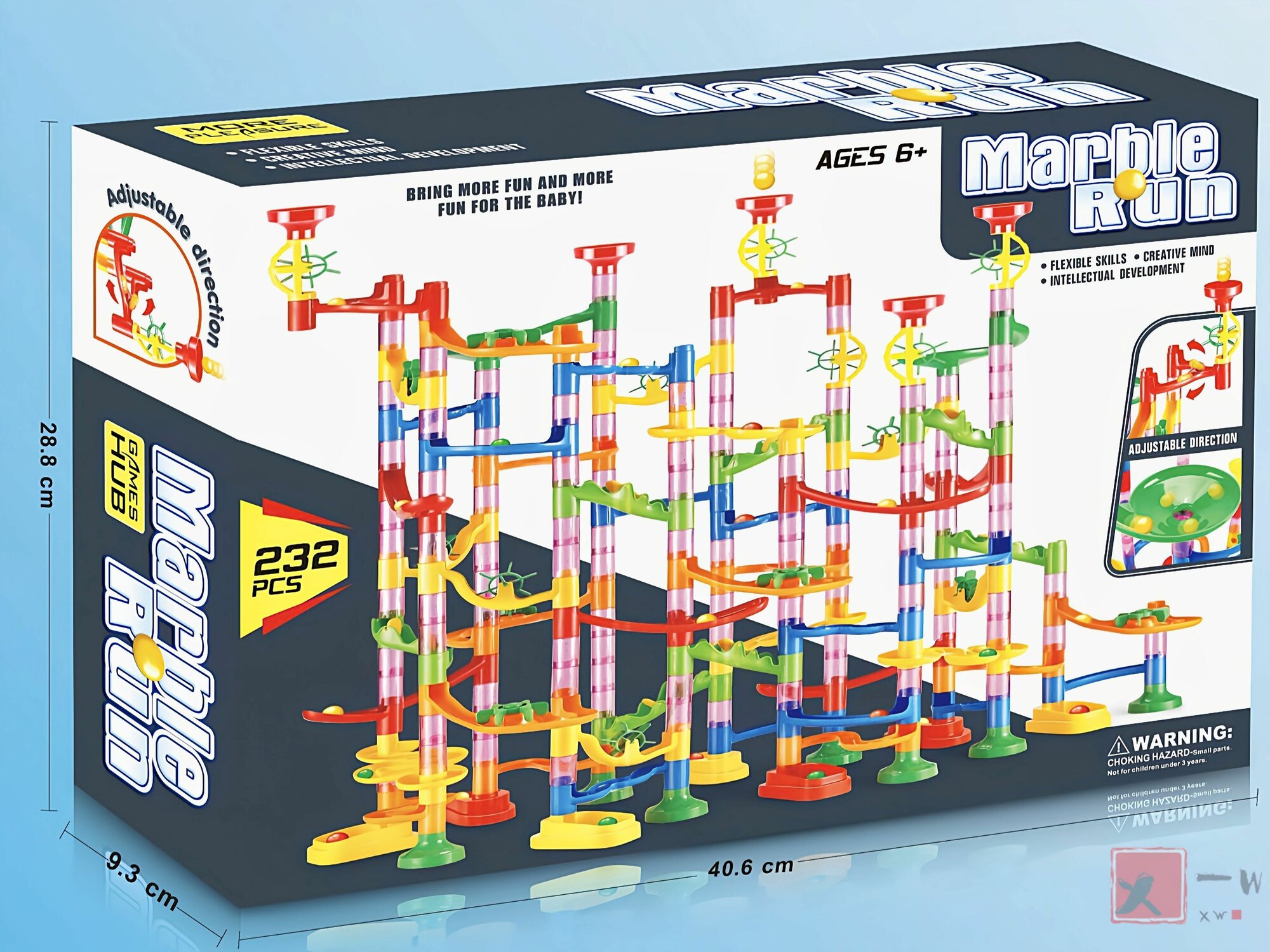 Дети в возрасте от 3 до 6 лет используют игрушки для мозга, соединяющие водопроводные блоки, полимерные дорожки