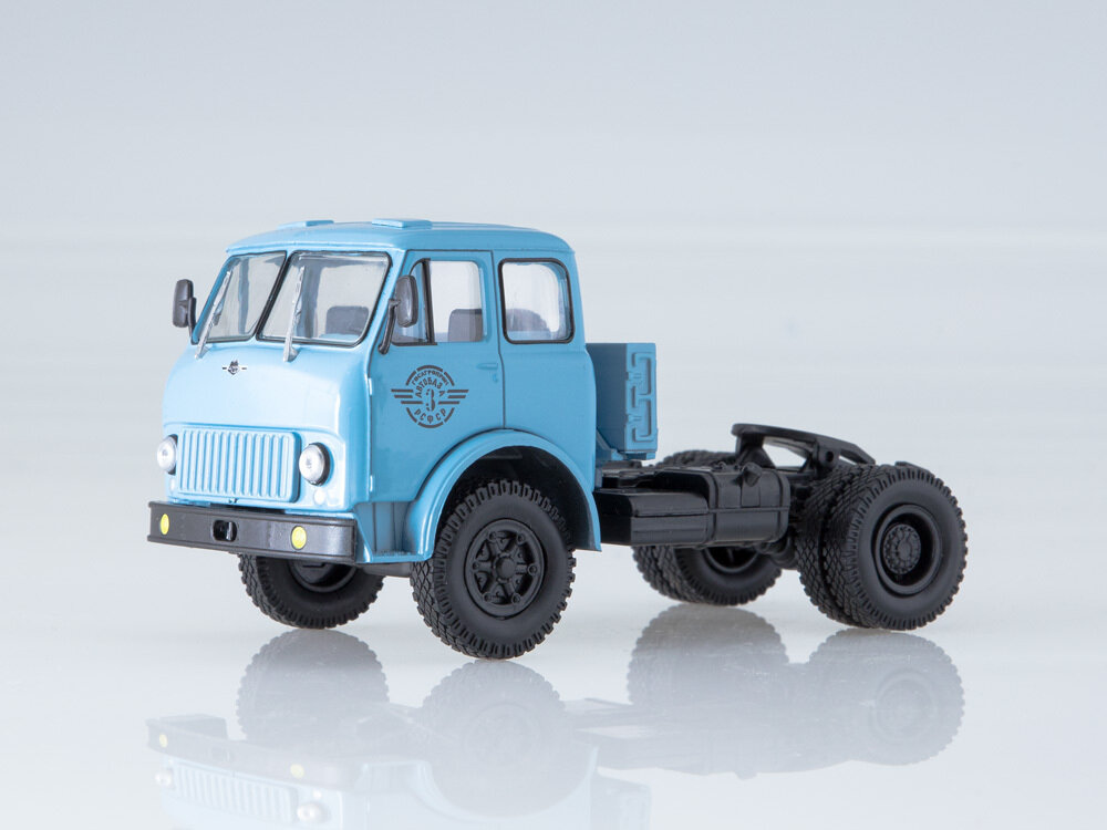 Масштабная модель МАЗ-504 (1963)