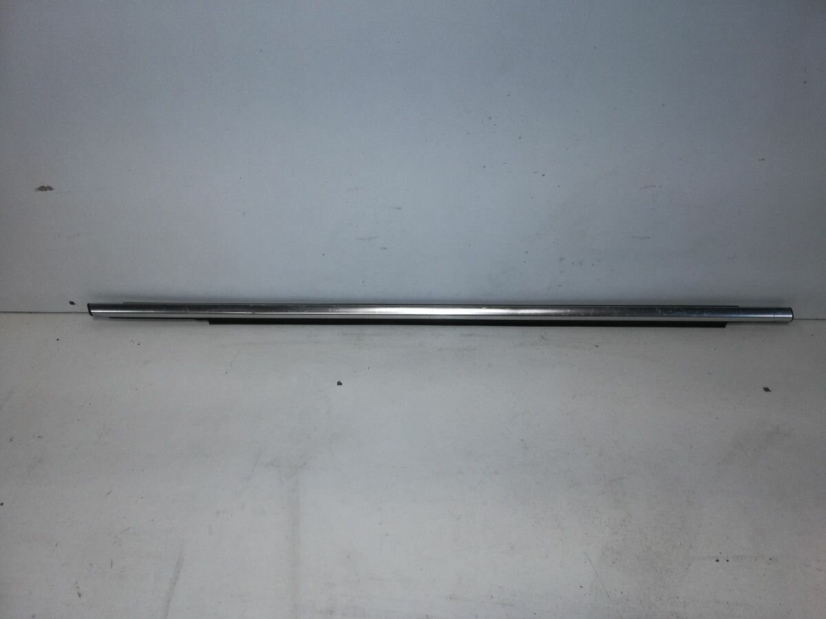 Молдинг стекла двери передний Пр Volkswagen Tiguan 5N0837476E