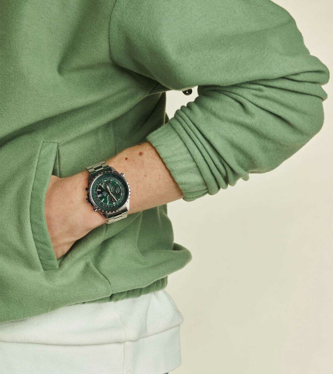 Наручные часы CASIO Edifice, зеленый/серебристый — фото 1