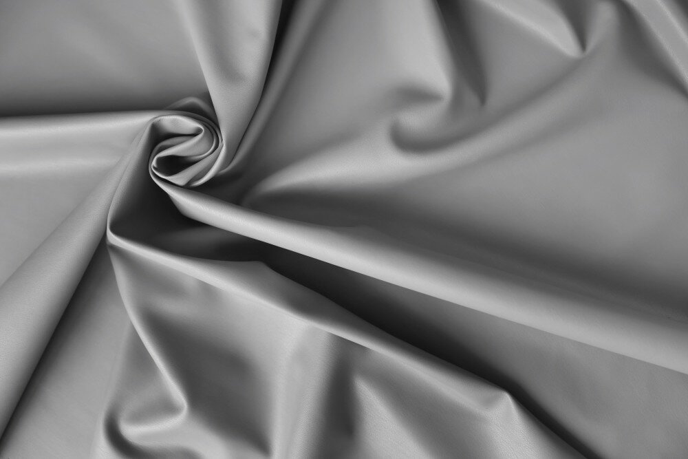 Ткань искусственная кожа серого цвета, ширина 1.45 м, плотность 330 г/м2