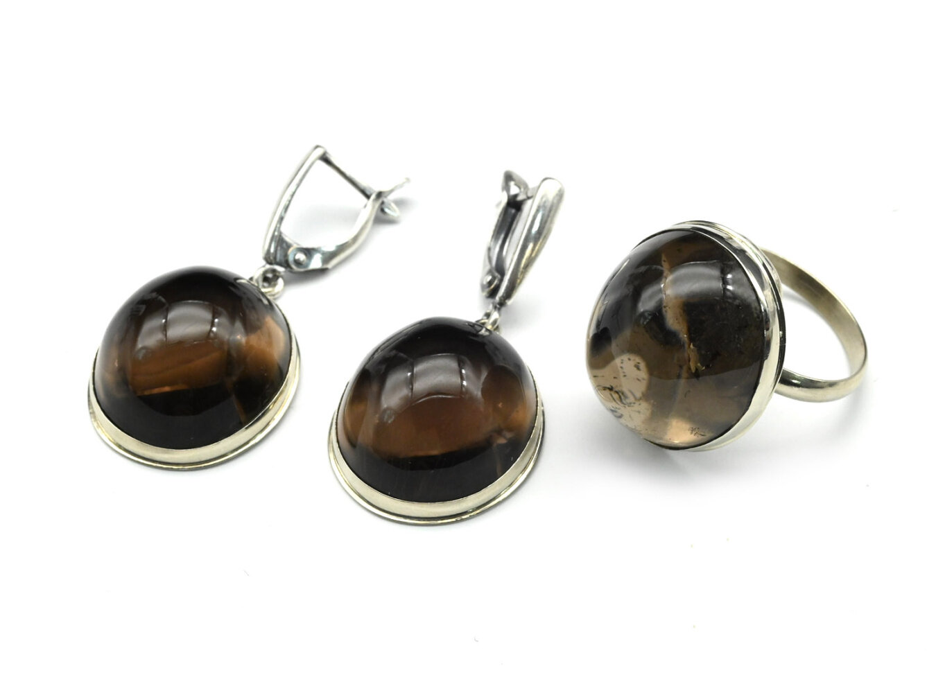 Комплект бижутерии: кольцо, серьги, топаз