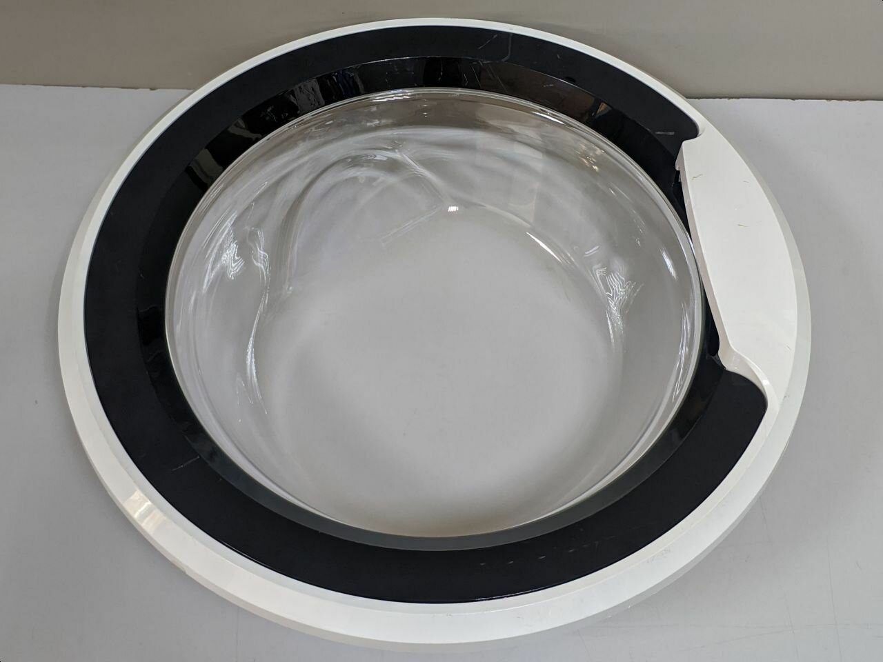 Люк стиральной машины Electrolux EW6S4R06W (уценка)