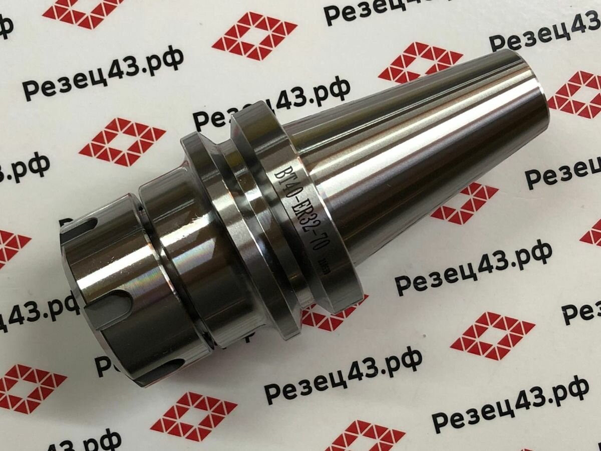 Цанговый патрон BT40 под цанги ER32 вылет 70 мм (BT40-ER32-70)