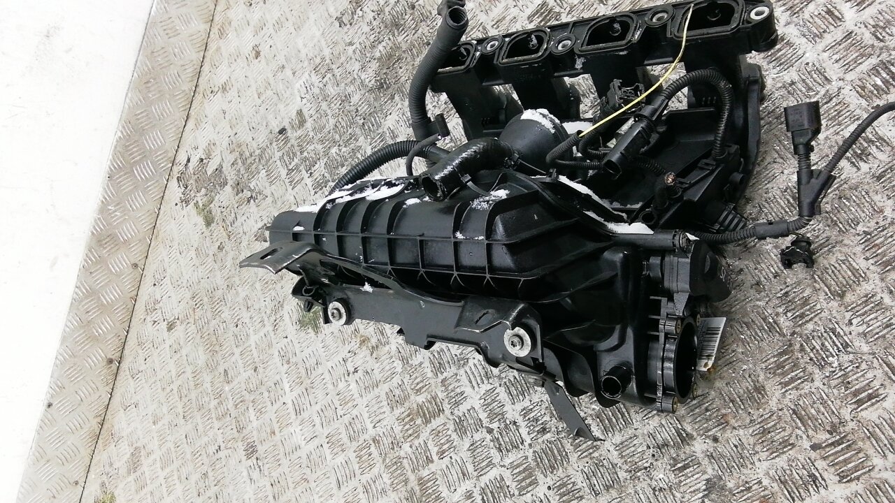 Впускной коллектор бензиновый BMW 3 E90/E91