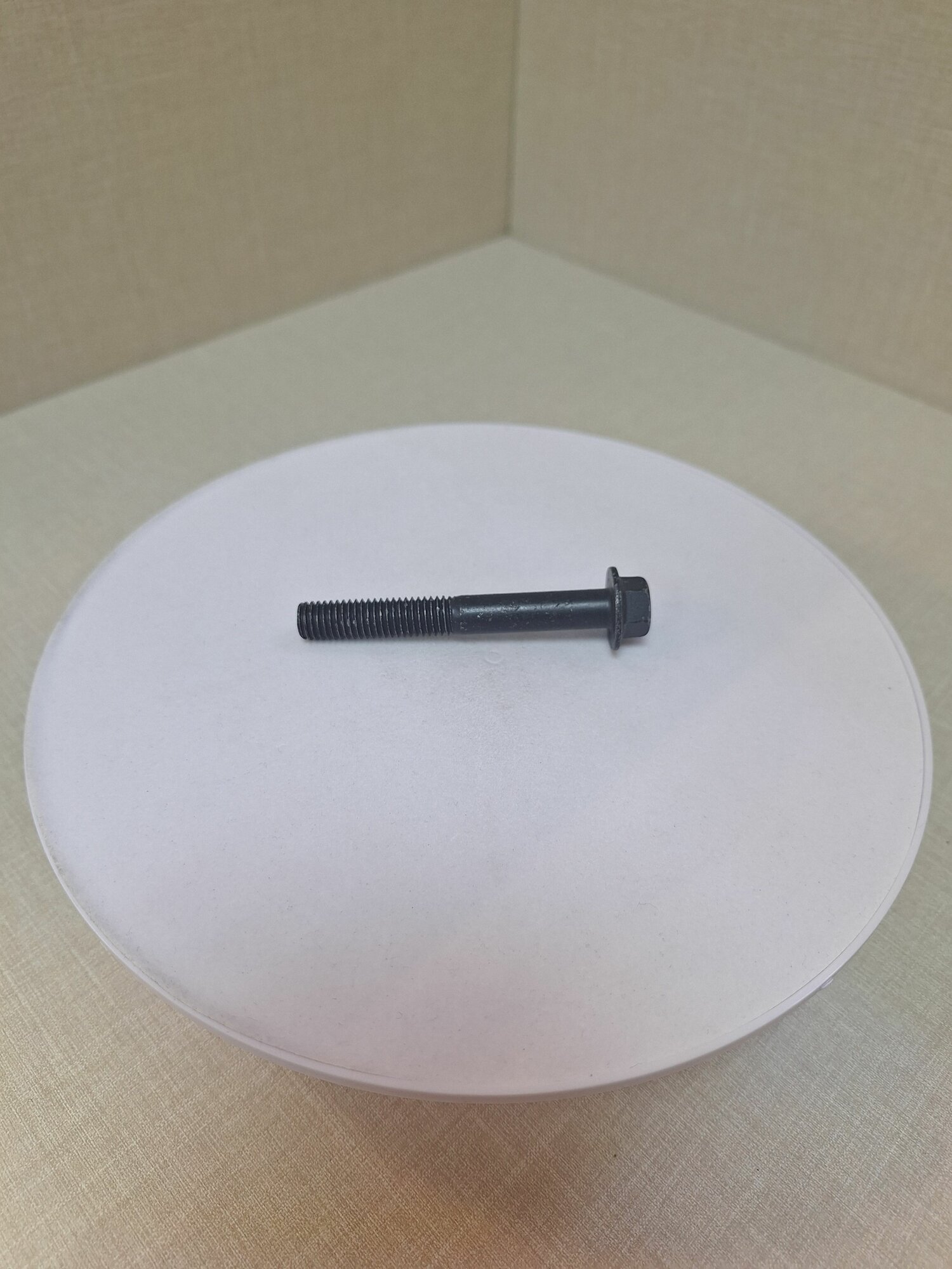 4890875 Болт M10*1,5*75 натяжителя ремня ISBe