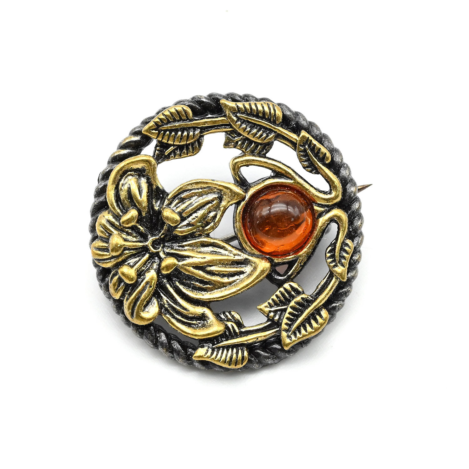 Брошь, янтарь