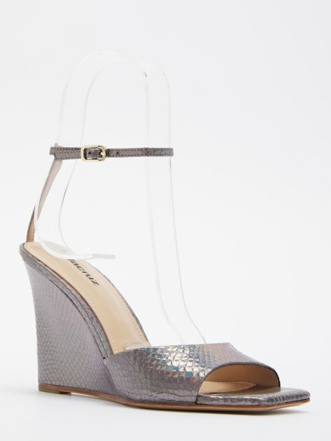 Босоножки Lola Cruz