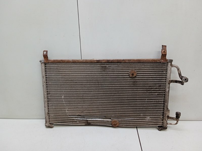 Б/У дефект, Дэу Нексия Радиатор кондиционера Daewoo Nexia 2012 N150 147616 DAEWOO арт. 96164823