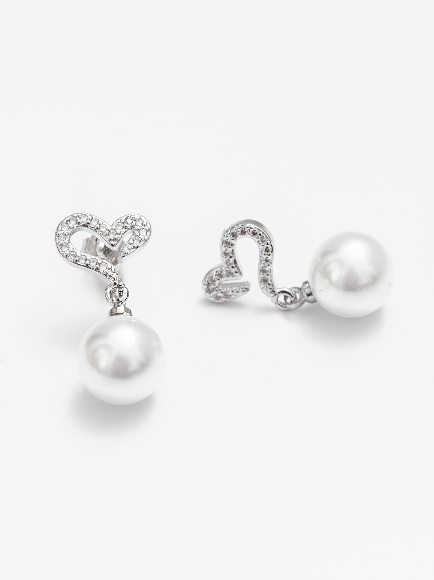 Серьги пусеты, кристаллы Swarovski