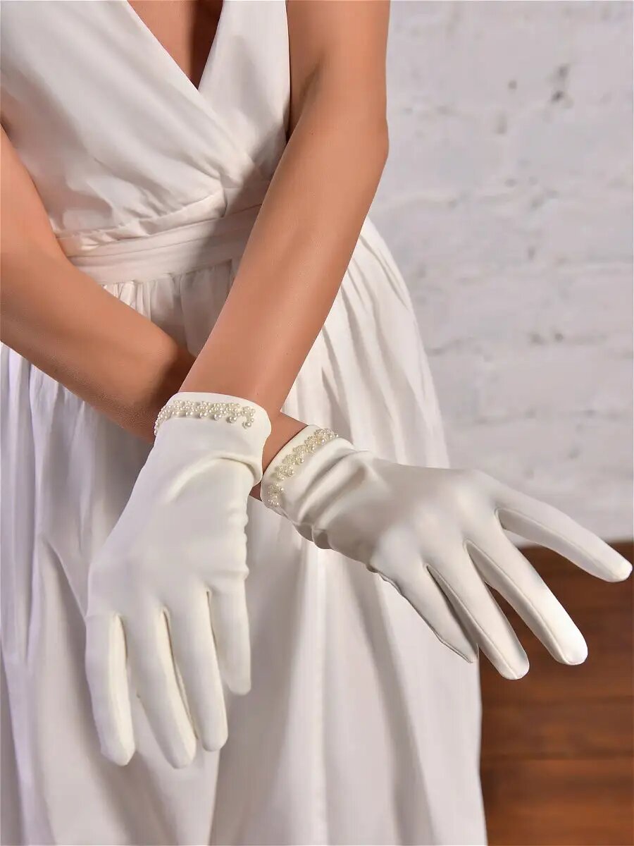 Перчатки для женщин