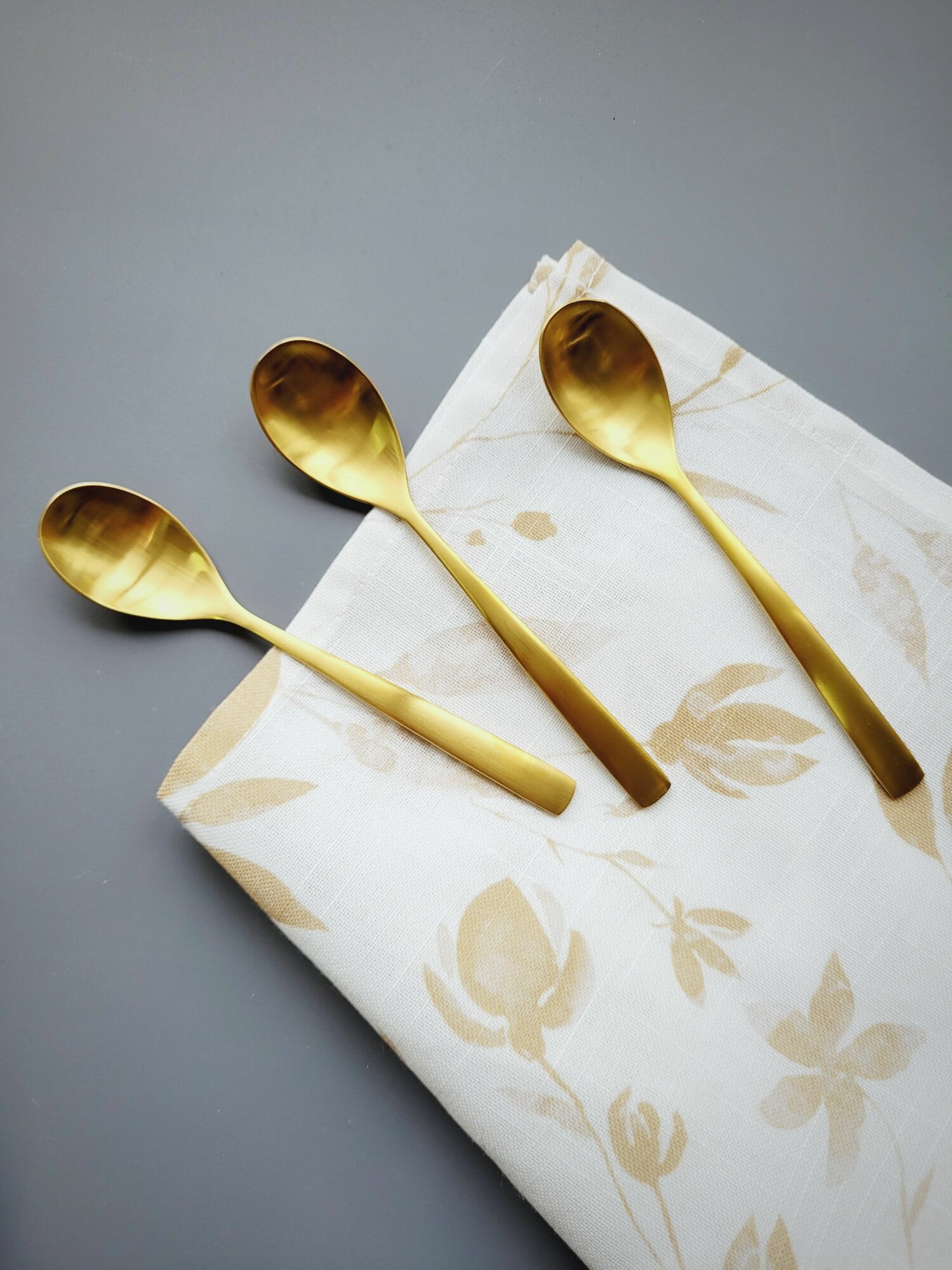 Набор ложек чайных золотых 3 шт, COMAS "BCN COLORS 18% Gold", 14.3 см. Нержавеющая сталь. Испания