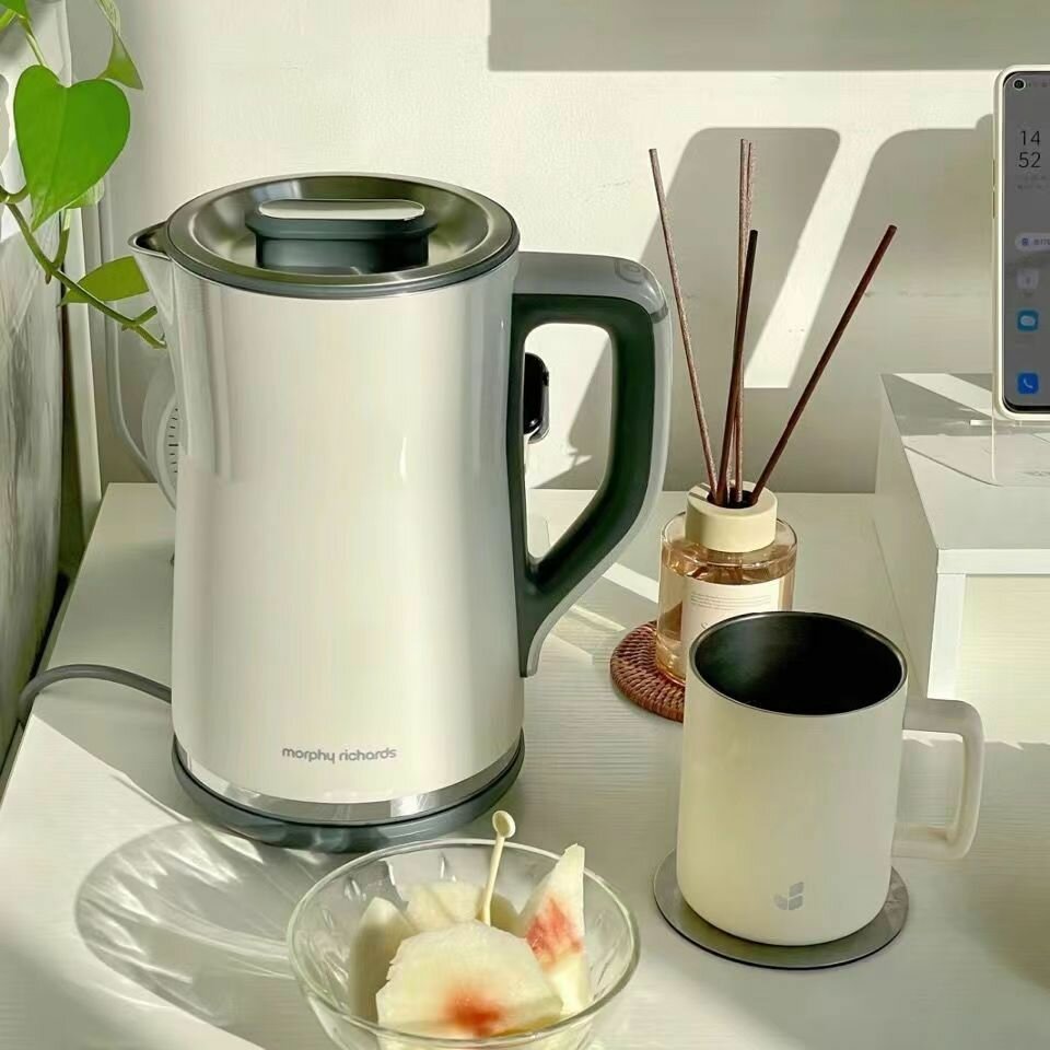 Чайник электрический Morphy Richards MR6070