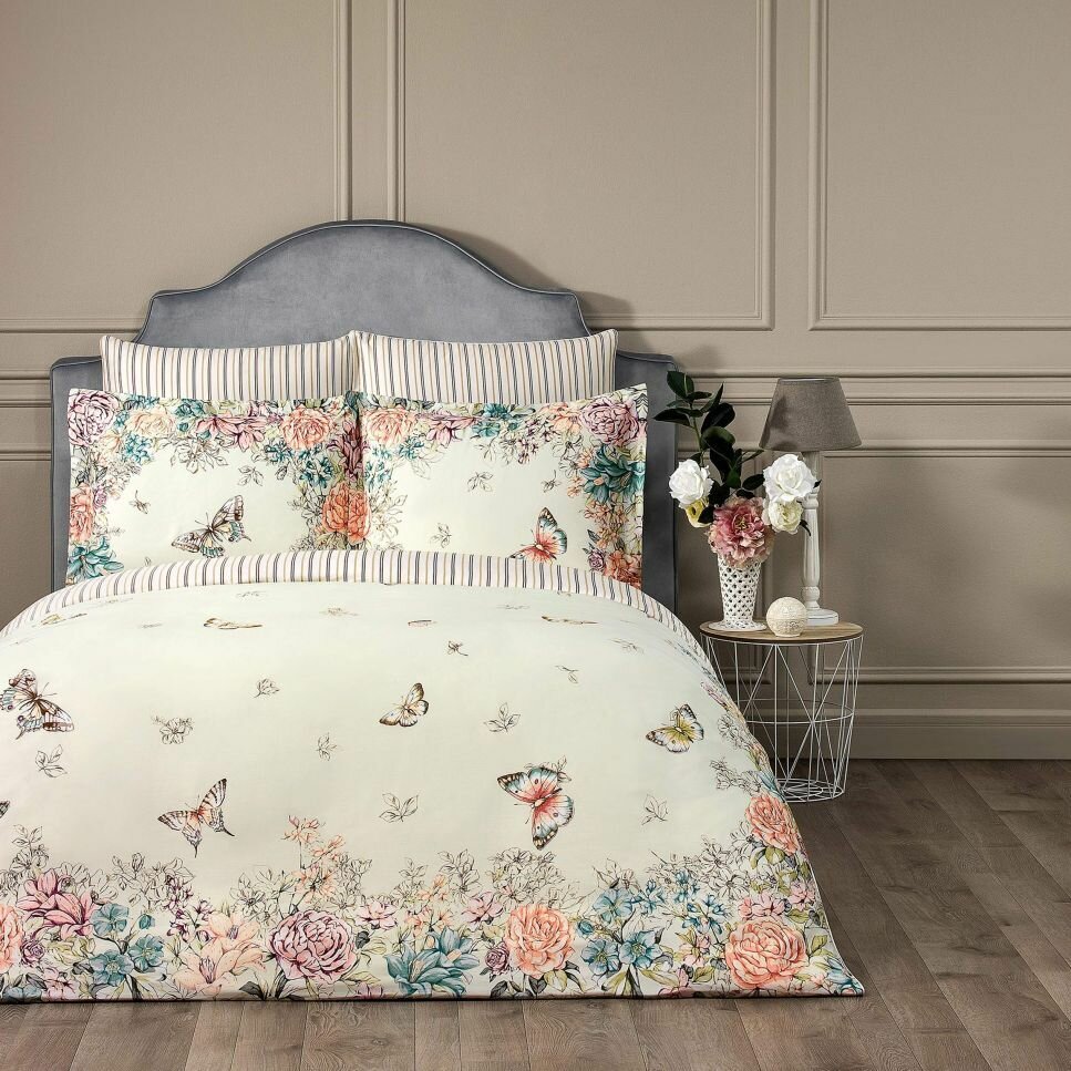 Togas Комплект постельного белья семейный "Гардения" 145x200-2/240x270/50x70-2 сатин, хлопок
