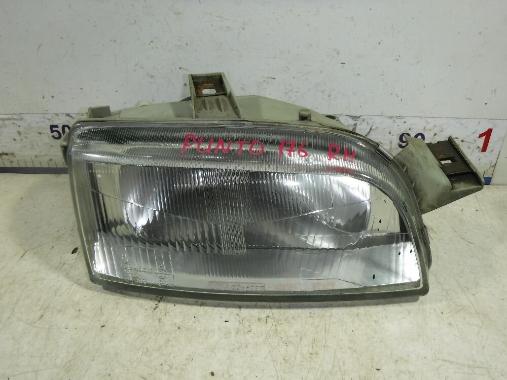 Фара правая Fiat Punto I 46407145