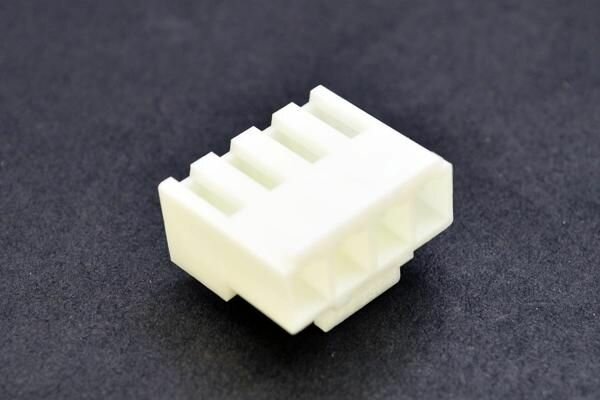 Разъем JST VHR-4N Вилка "мама" housing 4pin pitch 3.96мм 250V 7A 1шт