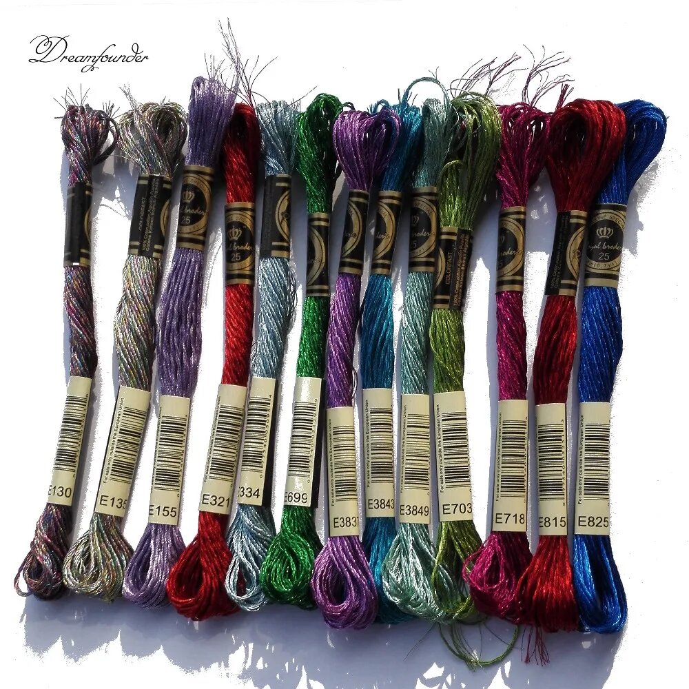 Металлическая вышивальная нить DREAMCREATE 8 м E815