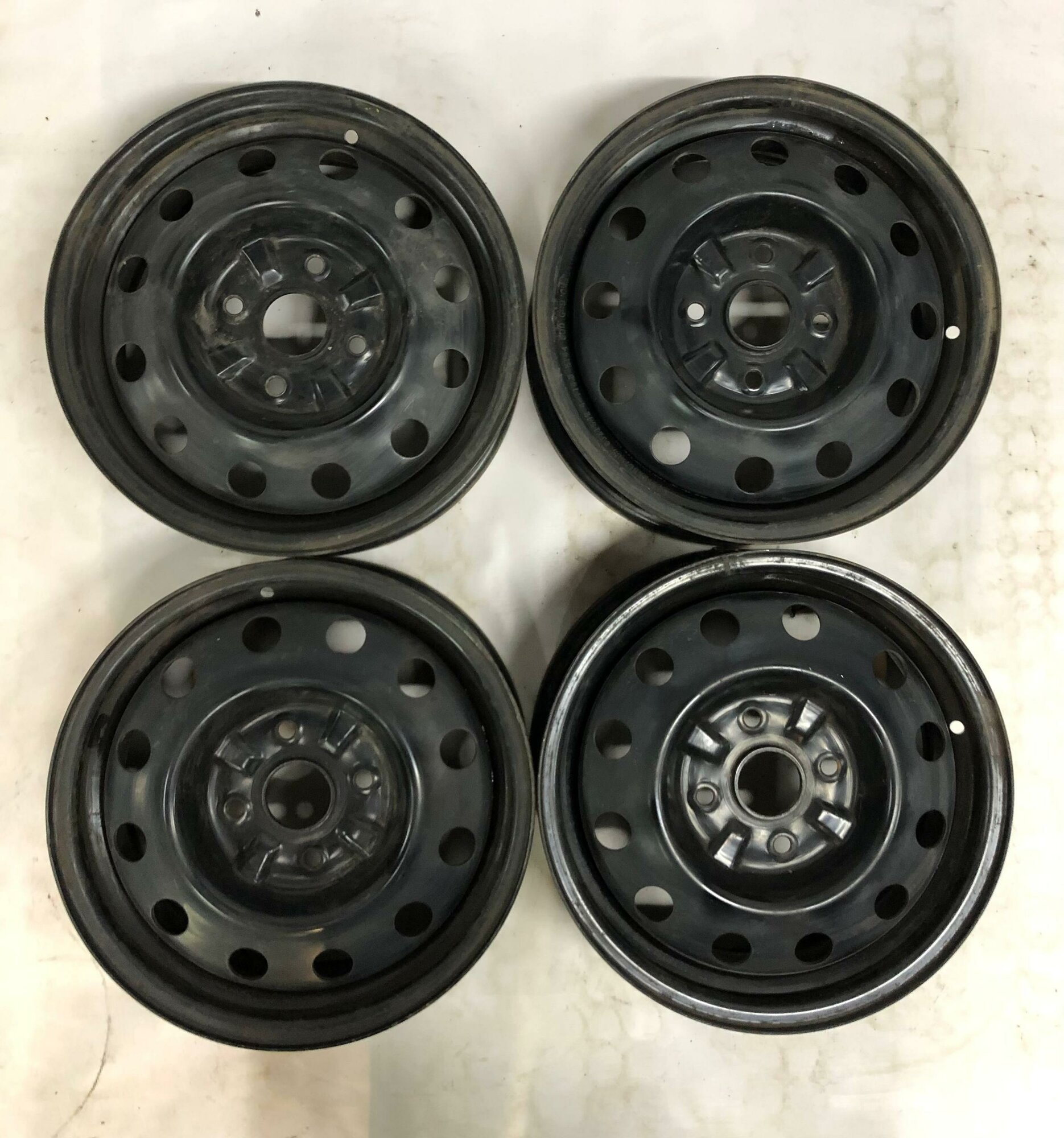 Колесные диски Штампованные 15x6 PCD 4x114.3 D56.6 ET44 (Реплика)