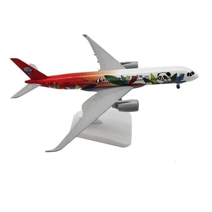 Модель самолета Sichuan Airlines A350 20 см с поднимаемым шасси и сплавом (тема Панды)