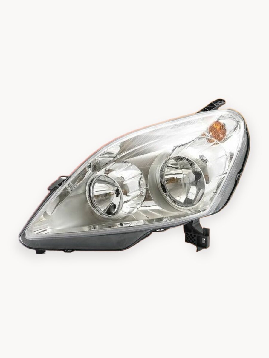 Левая фара для Opel Zafira B, которые были выпущены с 2007 года. Артикул фары: 442 - 1149RMLEMN1, а OEM - номер: 1216680