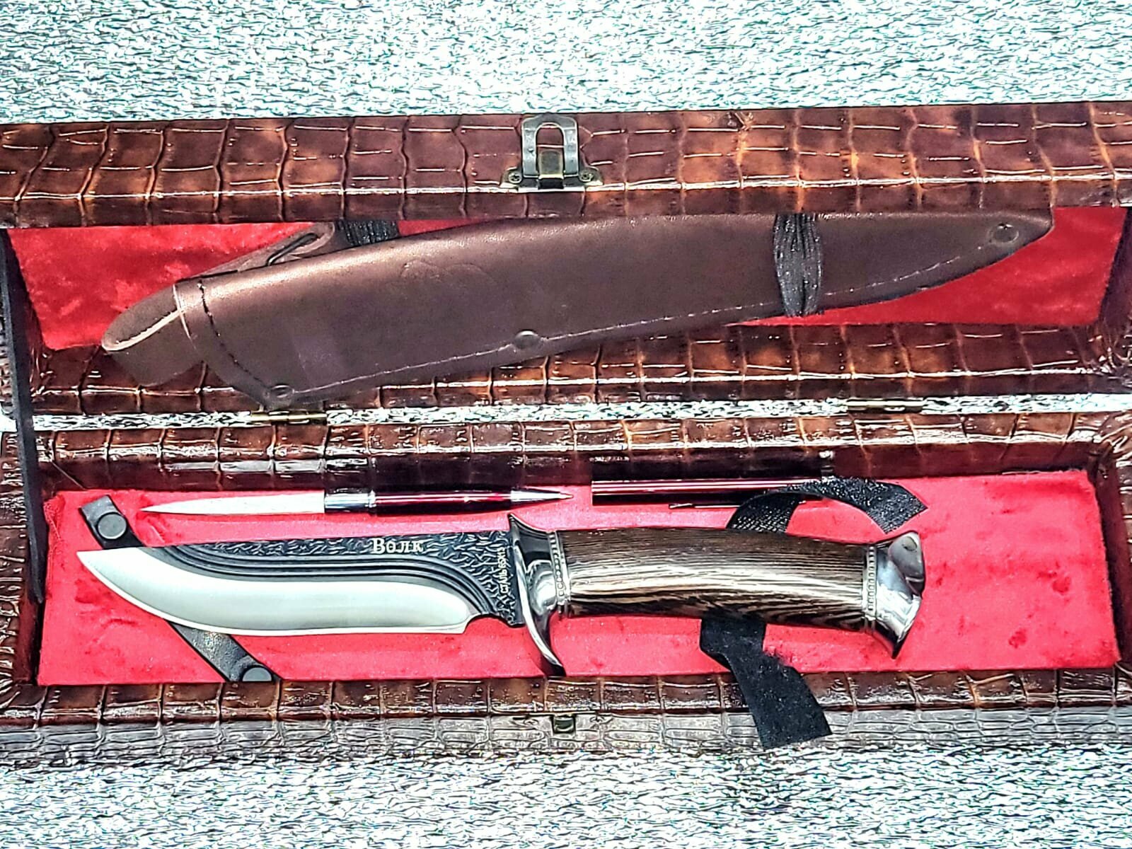 Нож туристический Волк разделочный в чехле ножнах и подарочный кожаный футляр , ручка нож. (Сталь65х13: модель 4)