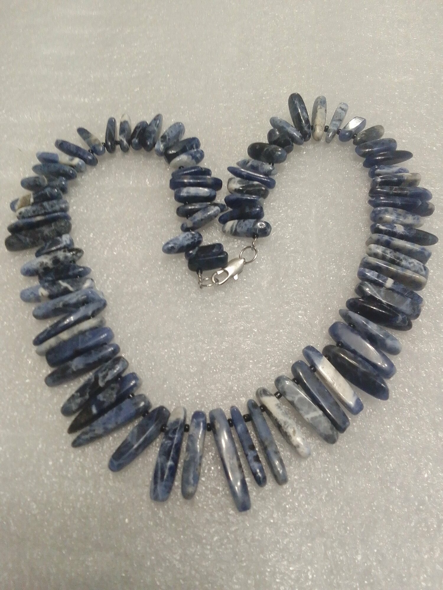 Бусы, бисер