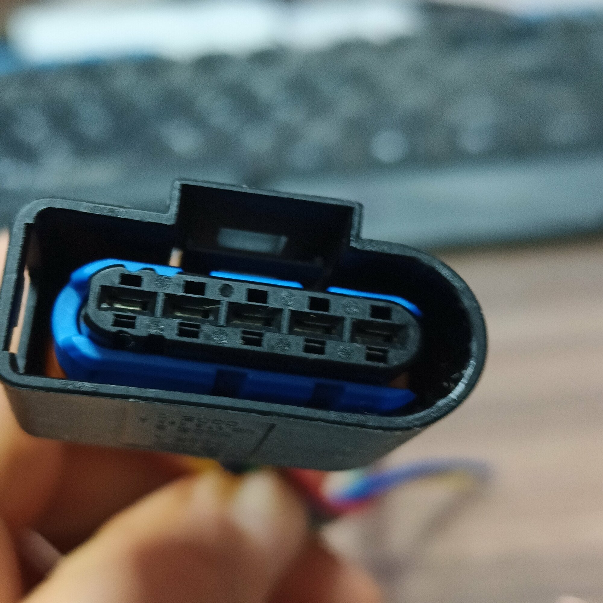 Разъем (штекер) 5 контактов датчика MAF (ДМРВ) VAG (оригинал)