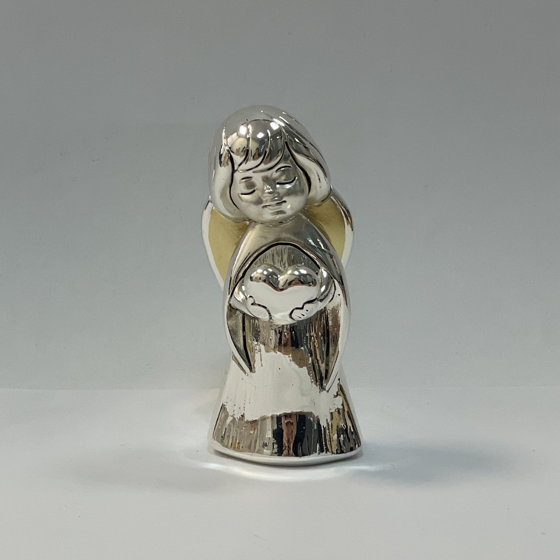 Статуэтка "Ангел с сердцем" / 17887