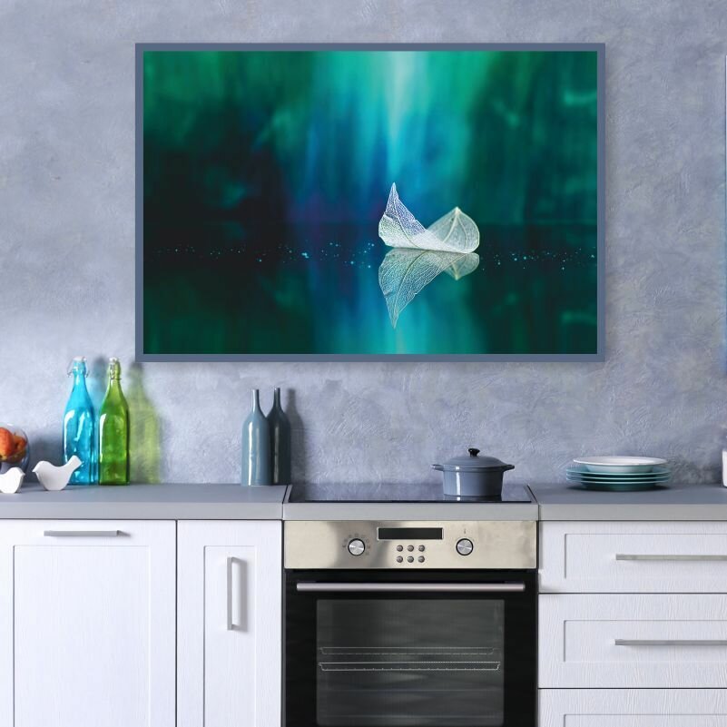 Постер Прозрачнй Белый Лист На Зеркальной Поверхности 50х40 см в тубусе ПолиЦентр