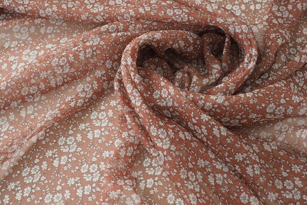 Ткань коричневый крэш шифон с цветами, ширина 1.32 м