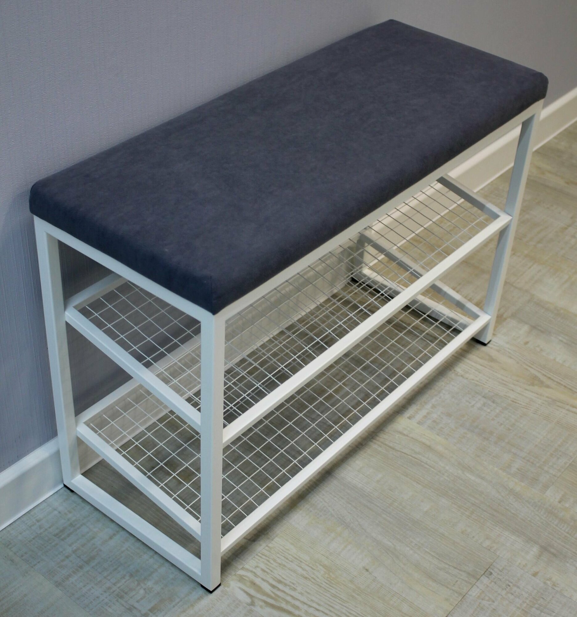 Обувница с мягким сиденьем "Энни" / 75х30х52см / белый каркас - темно-серый велюр