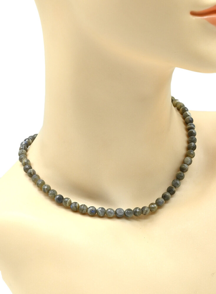 Бусы, лабрадорит