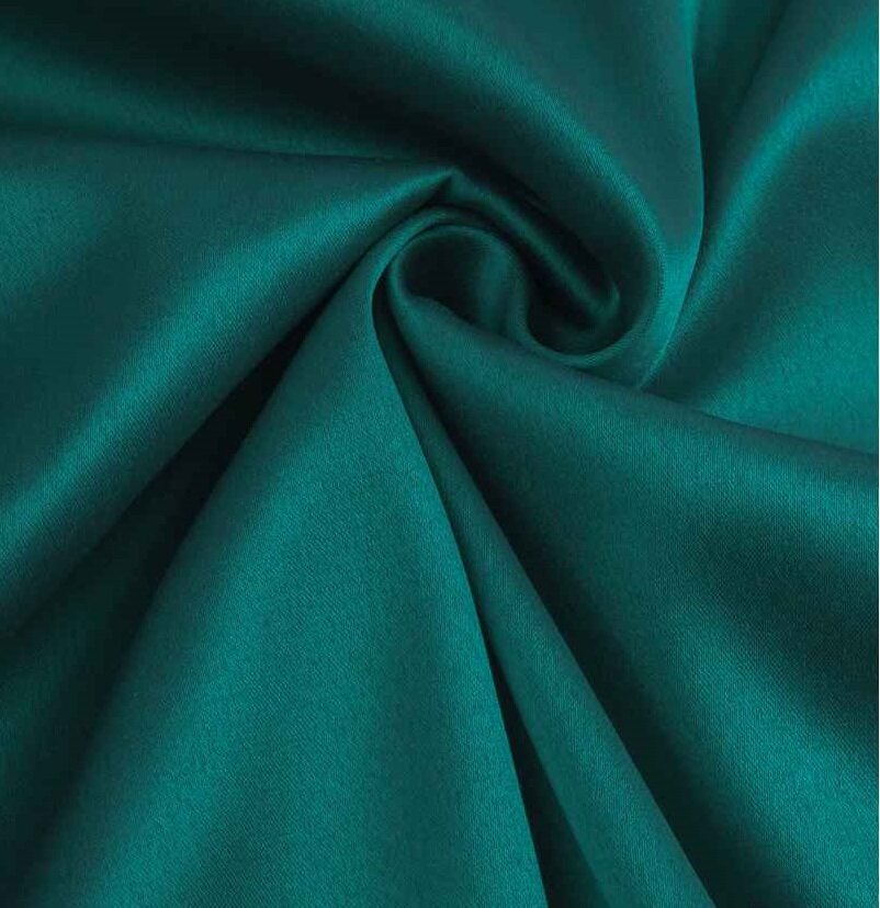 Ткань креп-сатин. Цвет зеленый. Готовый отрез 2*1,5м